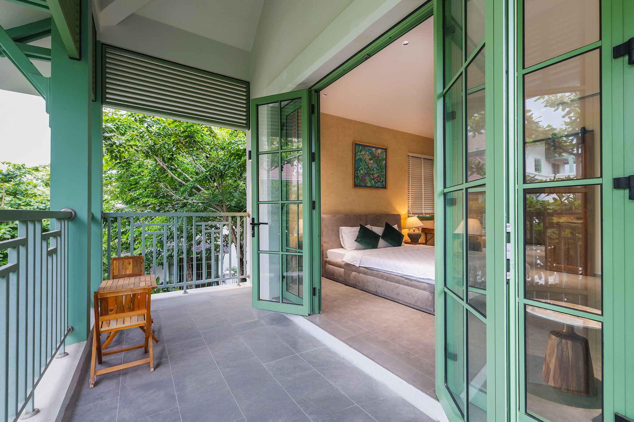 Villa Deluxe, 5 quartos, piscina privativa | Roupa hipoalergénica, cofre no quarto, secretária, Wi-fi grátis 