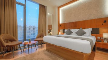 Quarto Duplo Superior, Vista para a cidade | Roupa de alta qualidade, edredões de penas