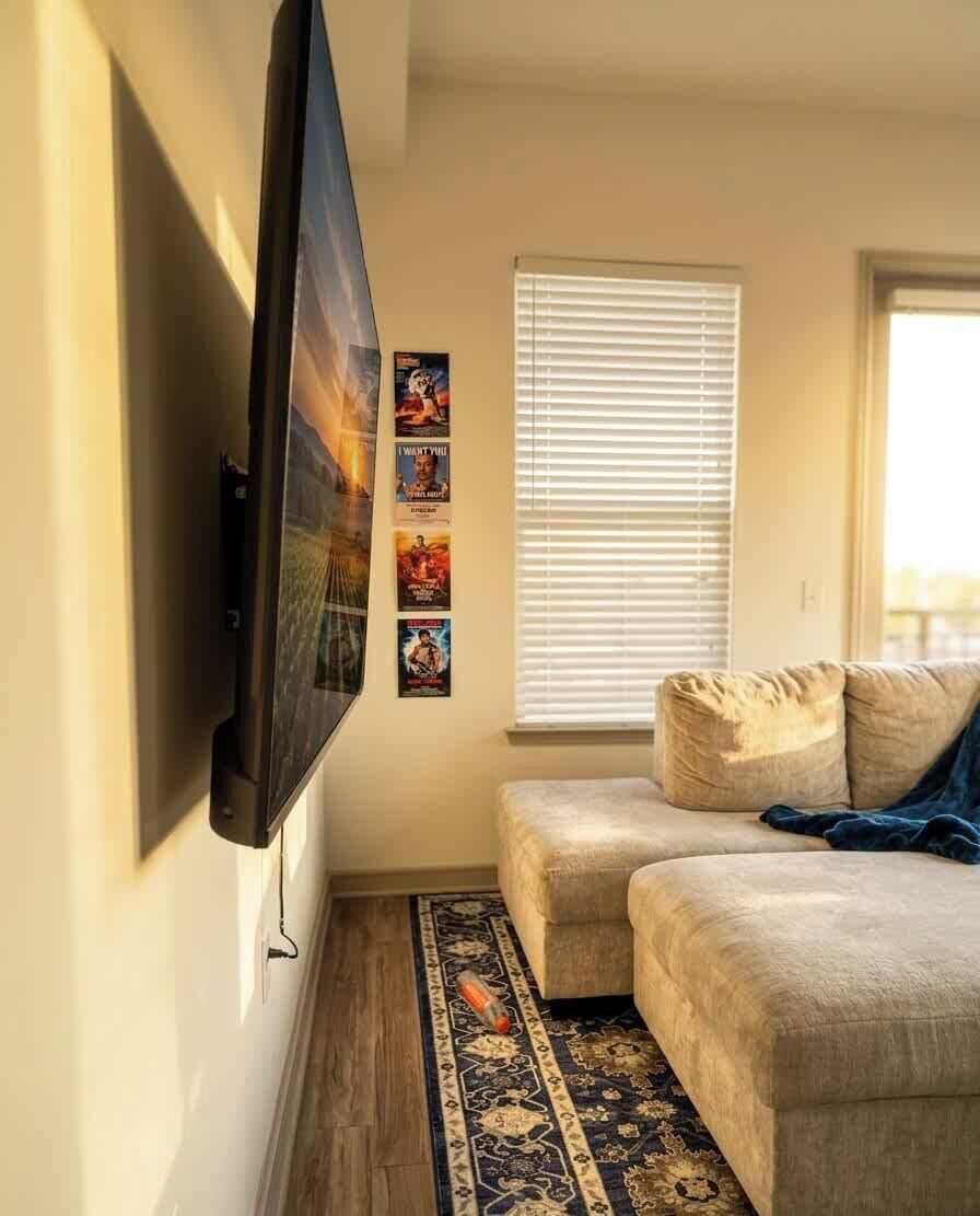 Cozy Designer Suite | Gym & Pool | Dart Access - Irving, TX
