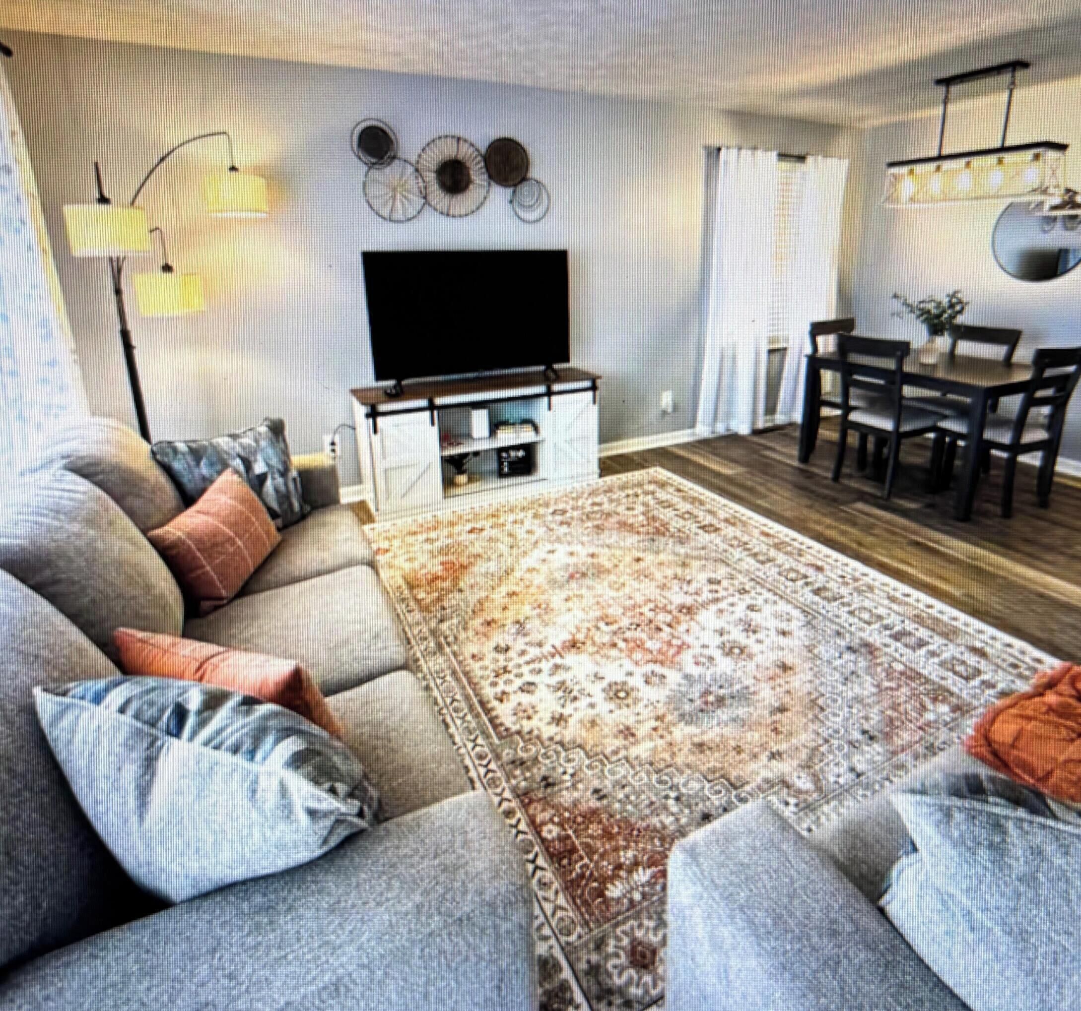 Cozy Home Near Indiana University Bloomington Indiana W/great View, Clean, Comfy - Bloomington