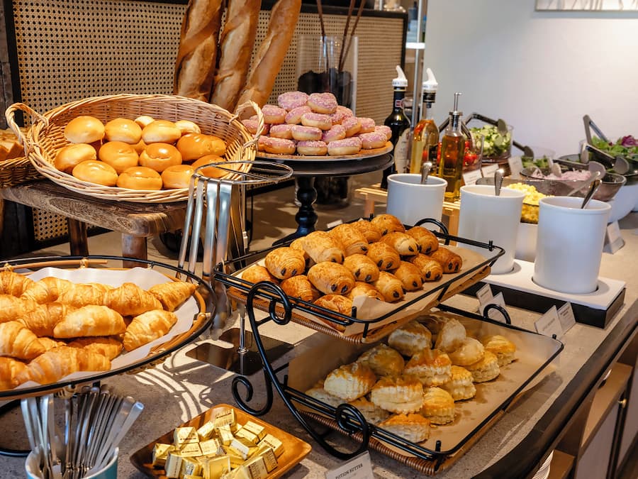 Buffet de pequeno-almoço