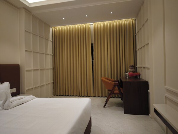 Aceotel Premier Srinivasa, Ujjain - Ujjain