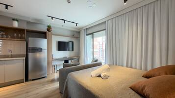 Apartamento conforto | Ferros/tábuas de passar roupa, Wi-Fi de cortesia