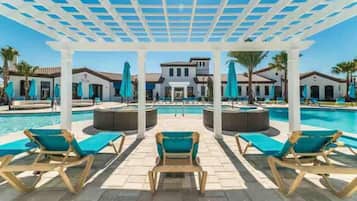 Piscina exterior