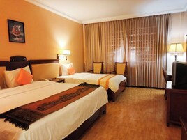 Escrivaninha, Wi-Fi de cortesia, roupa de cama