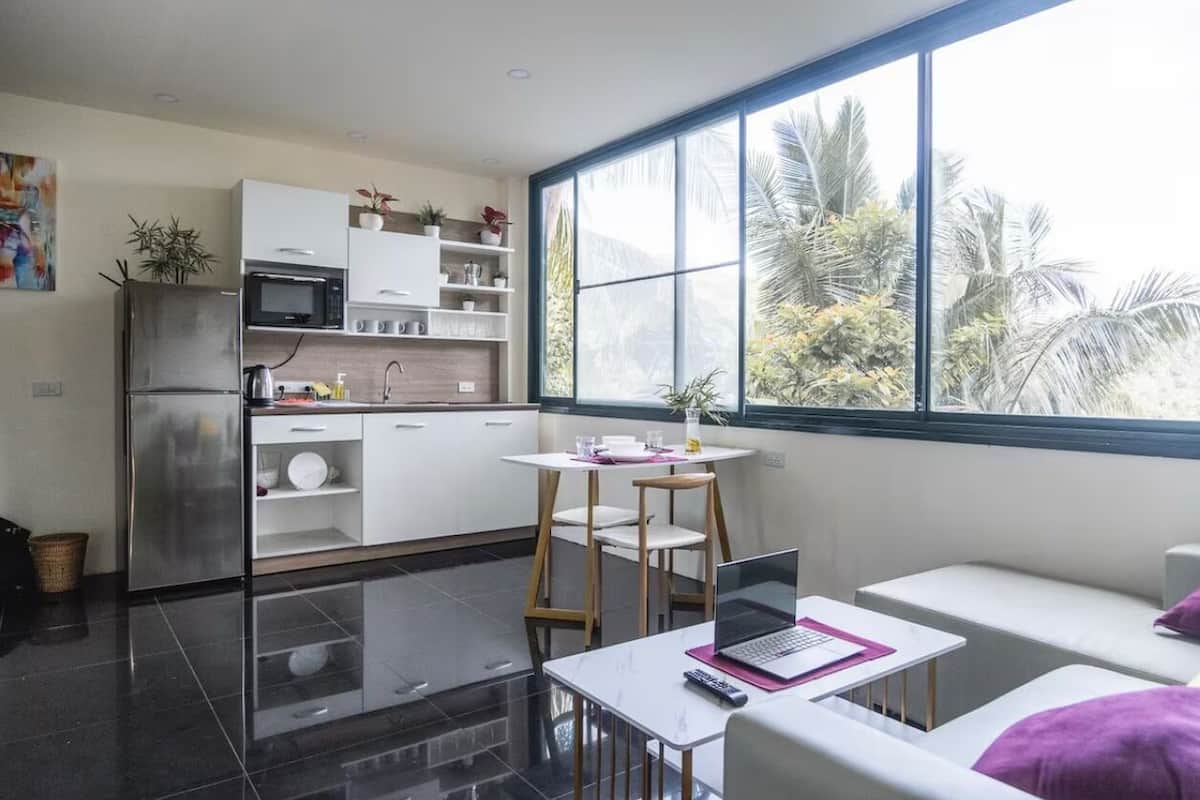 Cabana, 1 cama King, sacada, vista para a praia | Cozinha privada