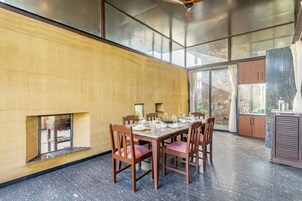 Villa Deluxe, vista para o jardim | Restaurantes