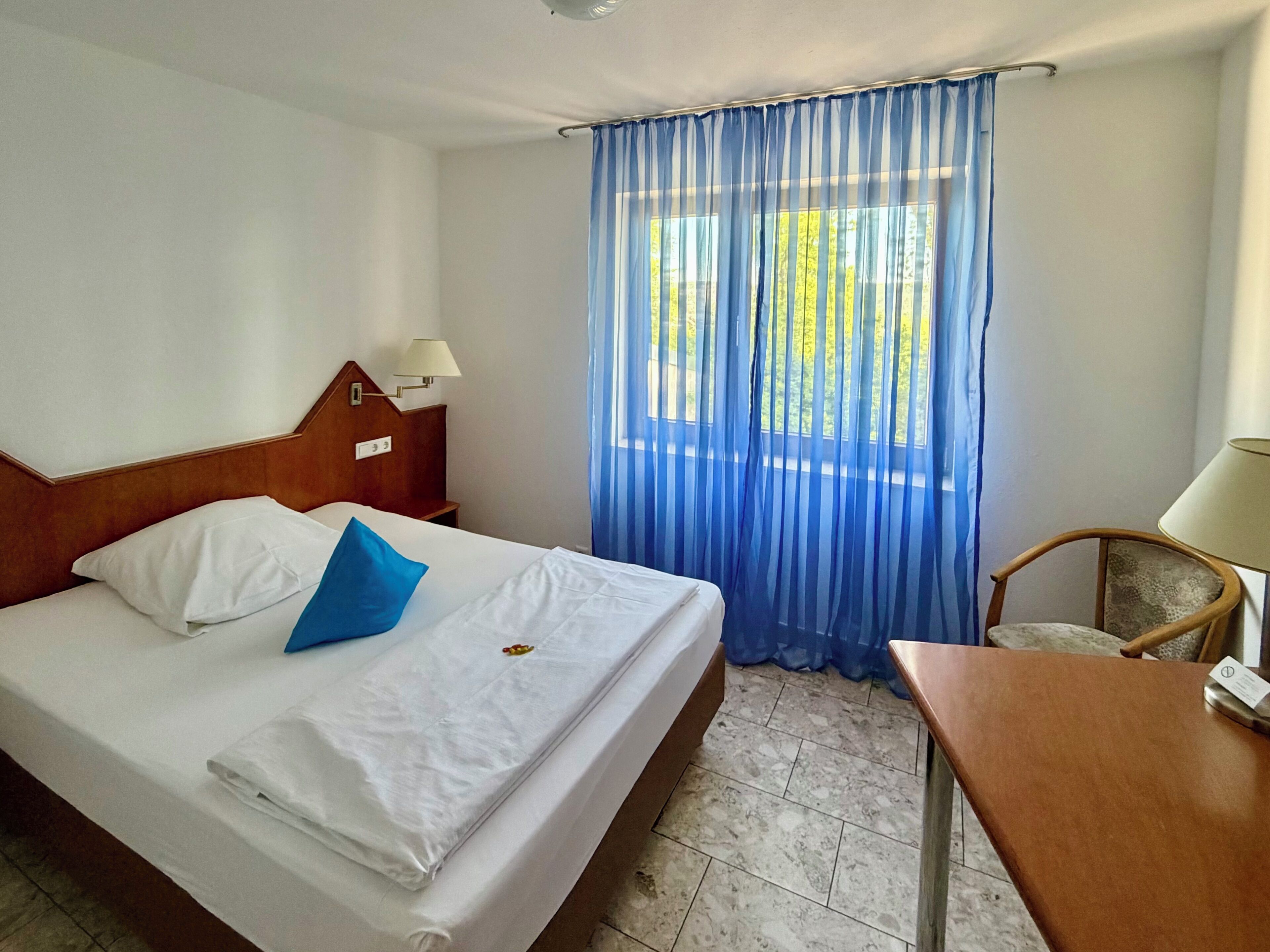 Quarto solteiro econômico, suíte