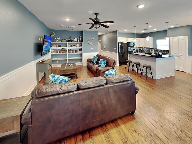Fin & Feather | Spacious Port A Home, Steps To Sand - Port Aransas, TX