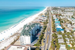 Apartamento em Condomínio Fechado, 4 quartos | Praia | Perto da praia 