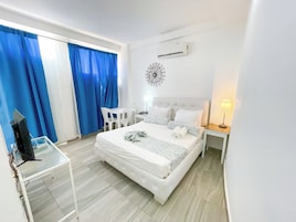 Estúdio Deluxe, não fumadores, acesso à piscina | Cofre no quarto, Wi-fi grátis, roupa de cama fornecida