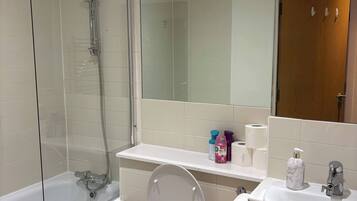 Apartamento, 1 quarto, acessível, sacada | Banheiro