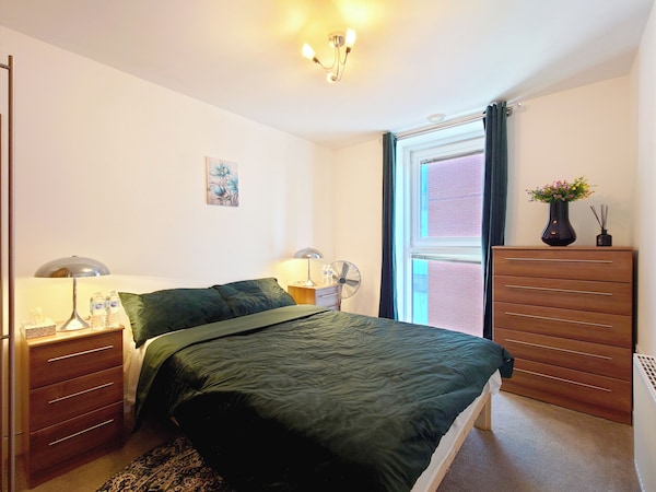Capital Stay - One Bed Apartment In Excel - London