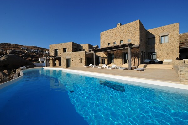 Etoile In Tourlos With 7 Bedrooms And 9 Bathrooms - Mykonos Region