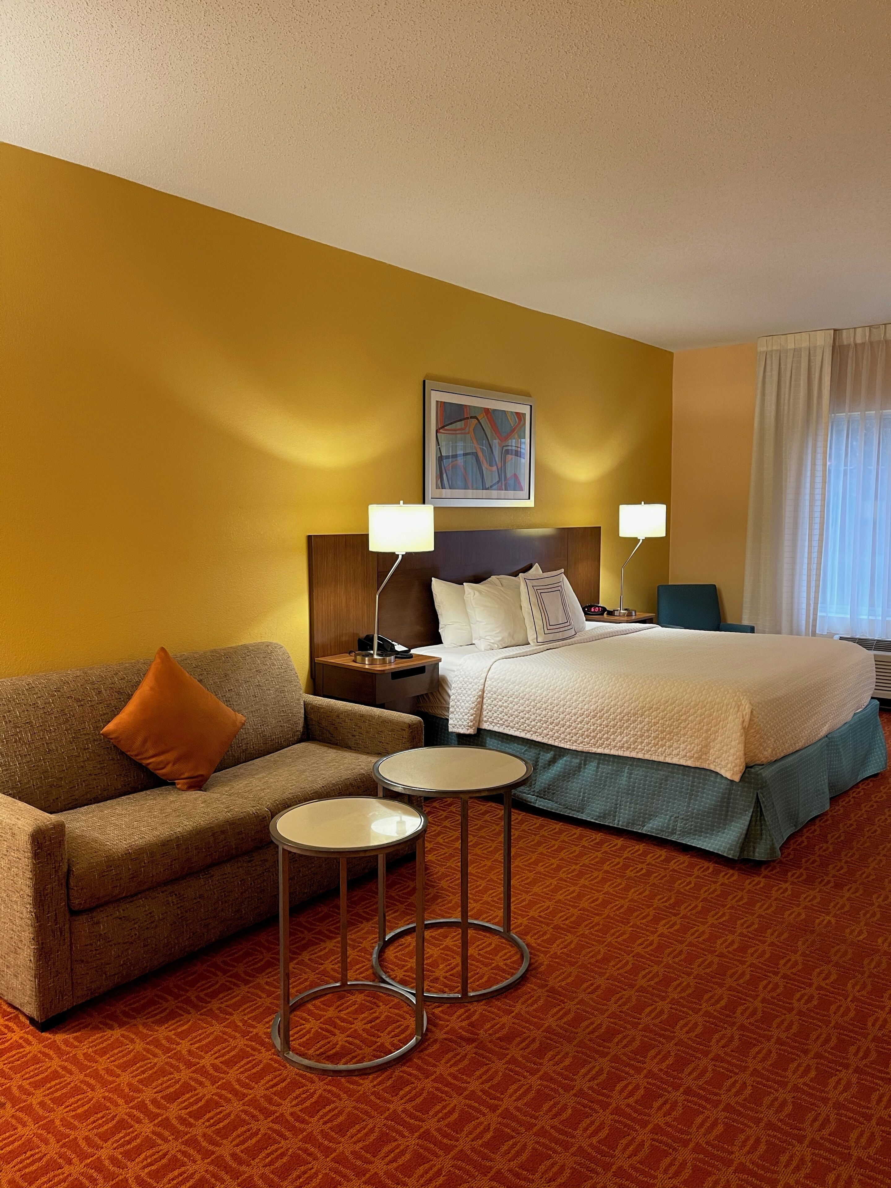Perfect Hotel With Beautifully Decorated Rooms Conveniently Located Off Of I-81 - Chambersburg, PA