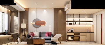 Quarto (Executive Suite) | Cofres nos quartos, escrivaninha, Wi-Fi de cortesia, roupa de cama