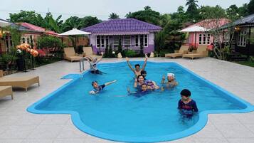 Piscina externa
