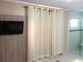 Quarto solteiro básico, vista para a cidade | Parte interna