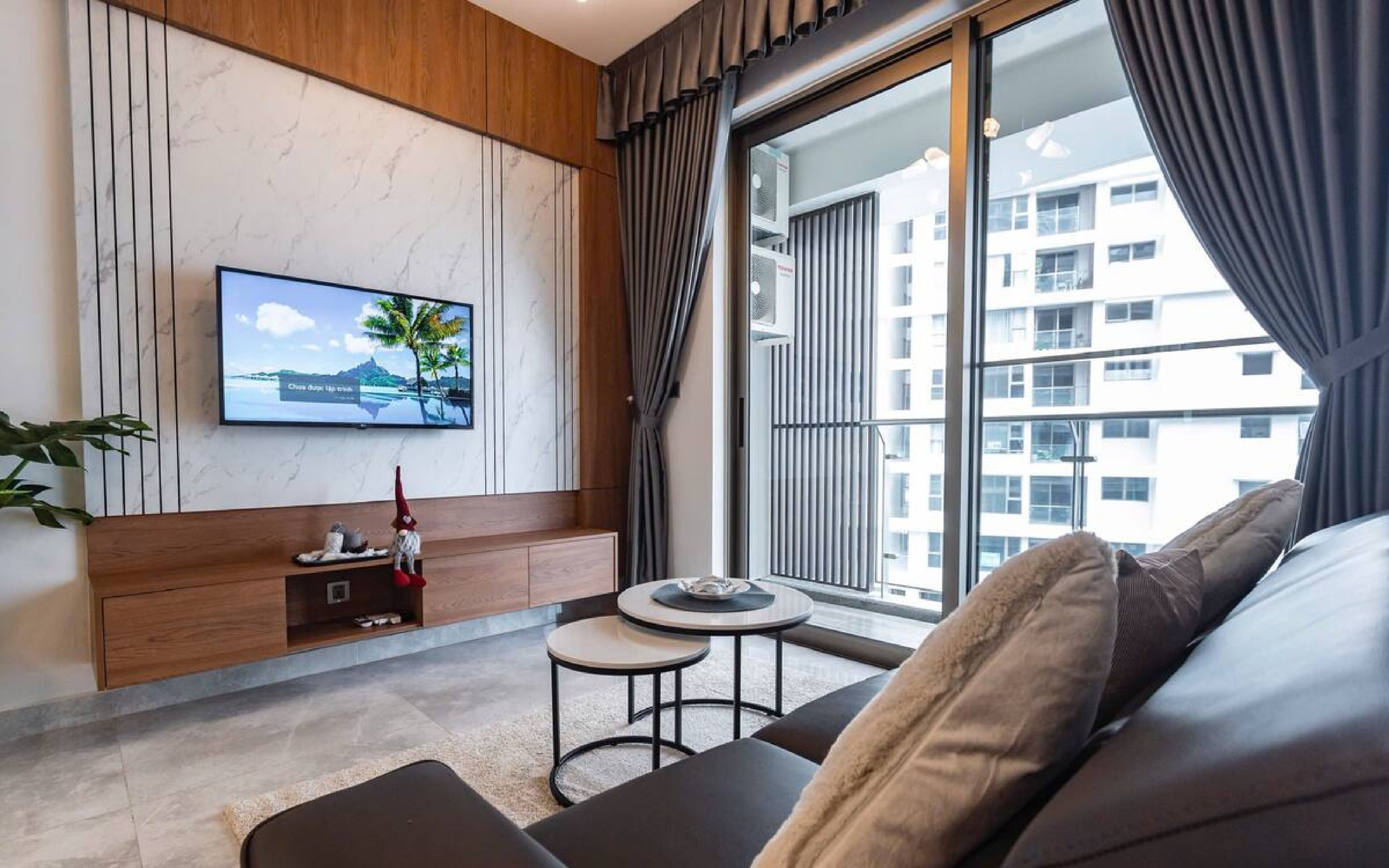 Apartamento superluxo, 2 quartos, cozinha | Vista para o pátio