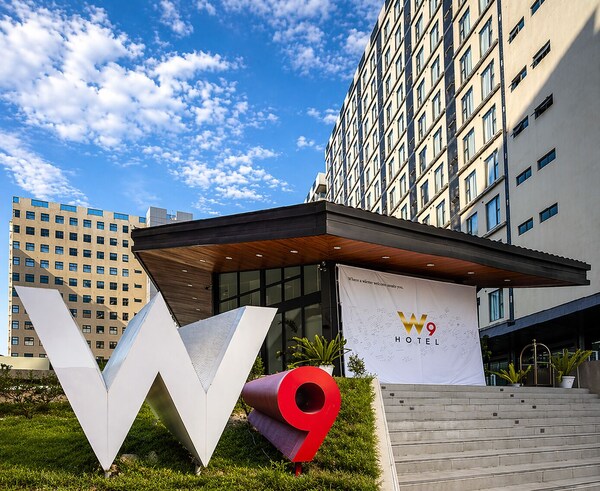 W9 Hotel And Resorts Near Manila Airport - Pasay
