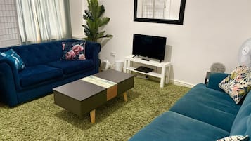 Casa, várias camas | Sala de estar