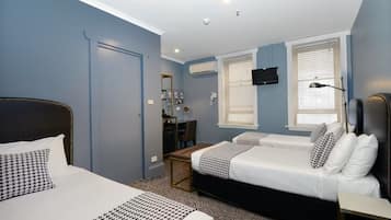 Quarto triplo executivo