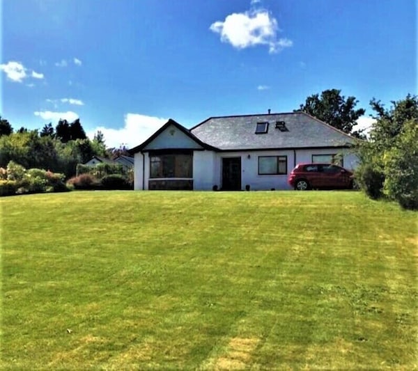 26 Green Drive - Loch Ness