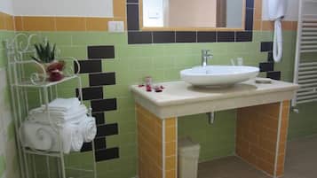 Quarto Duplo Comfort, vista para a montanha | Casa de banho