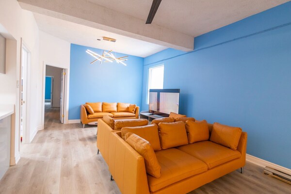 Check Inn Ca - 