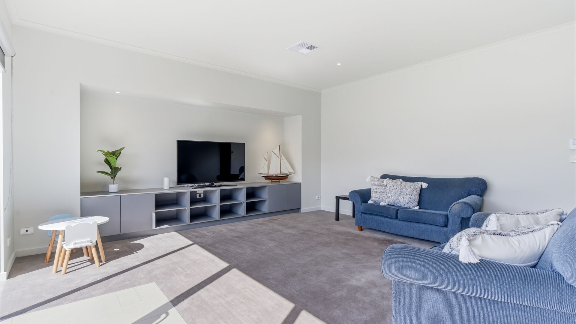 11 Singleton Street - Modern Comfort With Great Amenities - Port Fairy