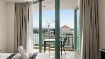 Apartamento, varanda, vista para o oceano