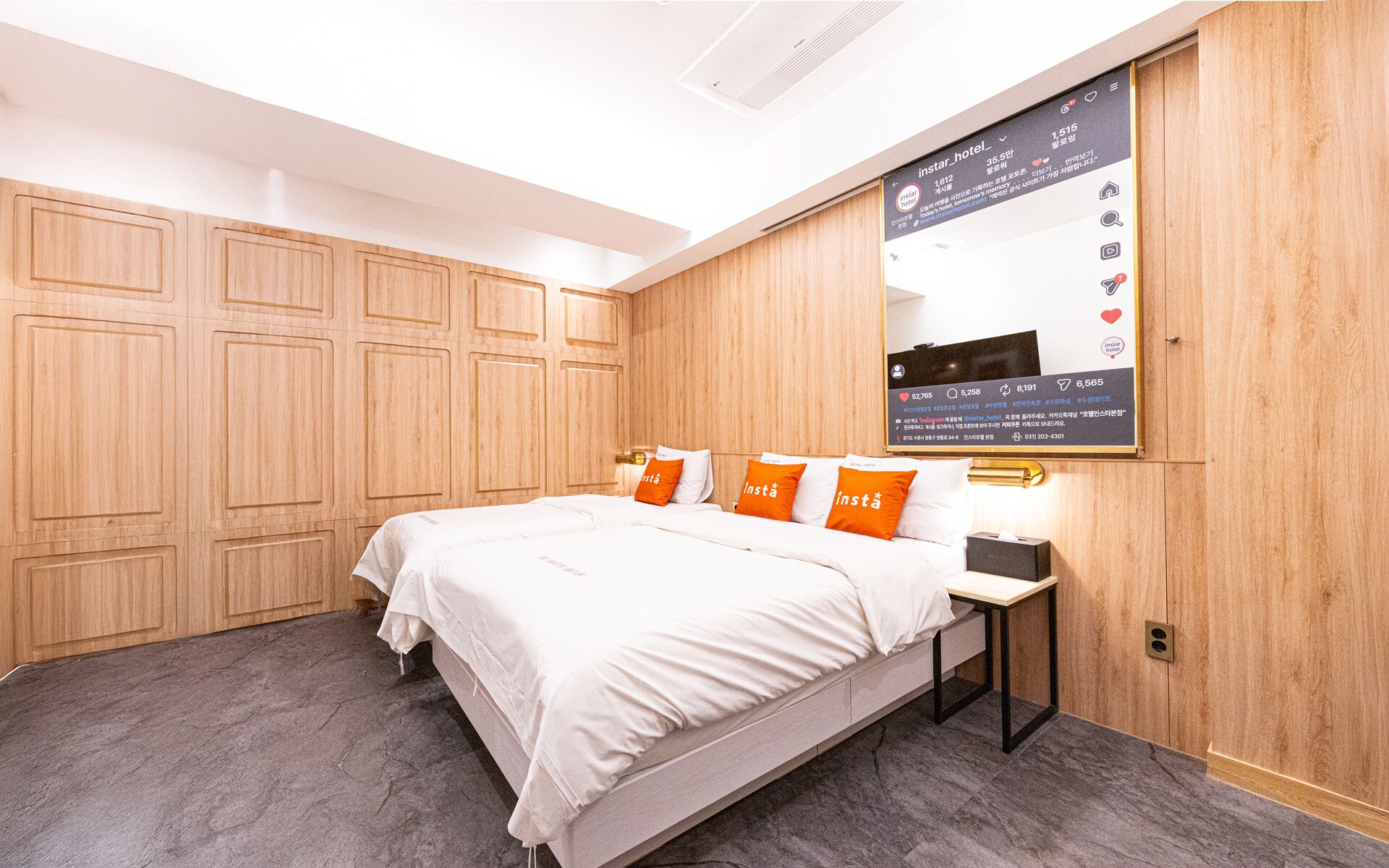 Twin Room | Roupa de alta qualidade, edredões de penas, quartos insonorizados 