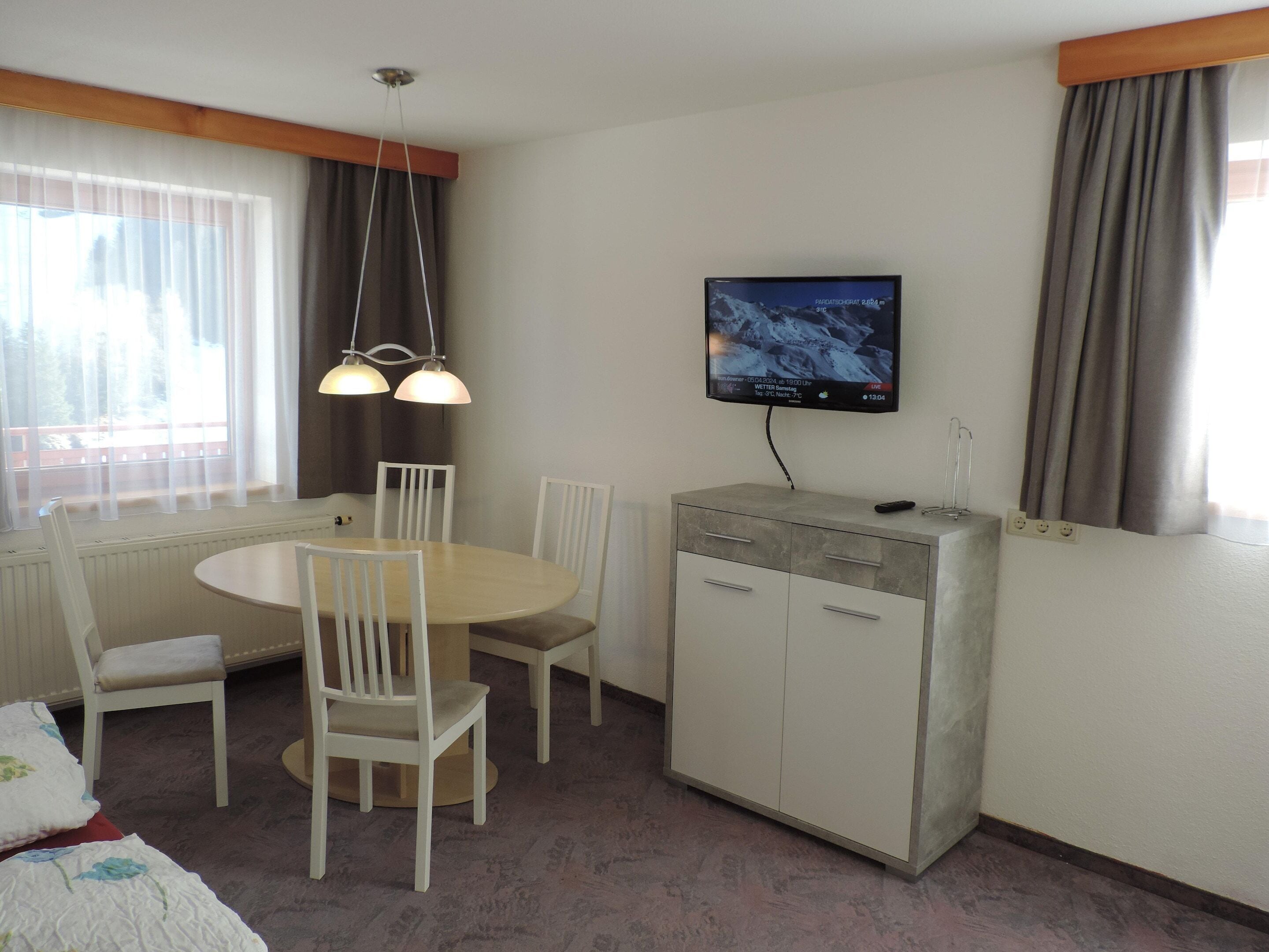 Apartamento Comfort, 2 quartos | Restaurantes