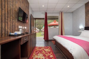 Quarto Clássico com Cama de Casal, vista para a montanha | Vista para a montanha