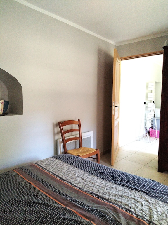 Le Mas Gorce, Vallée De La Drôme, Terrasse Spacieuse, Cour, Parkings, Garage. - Crest