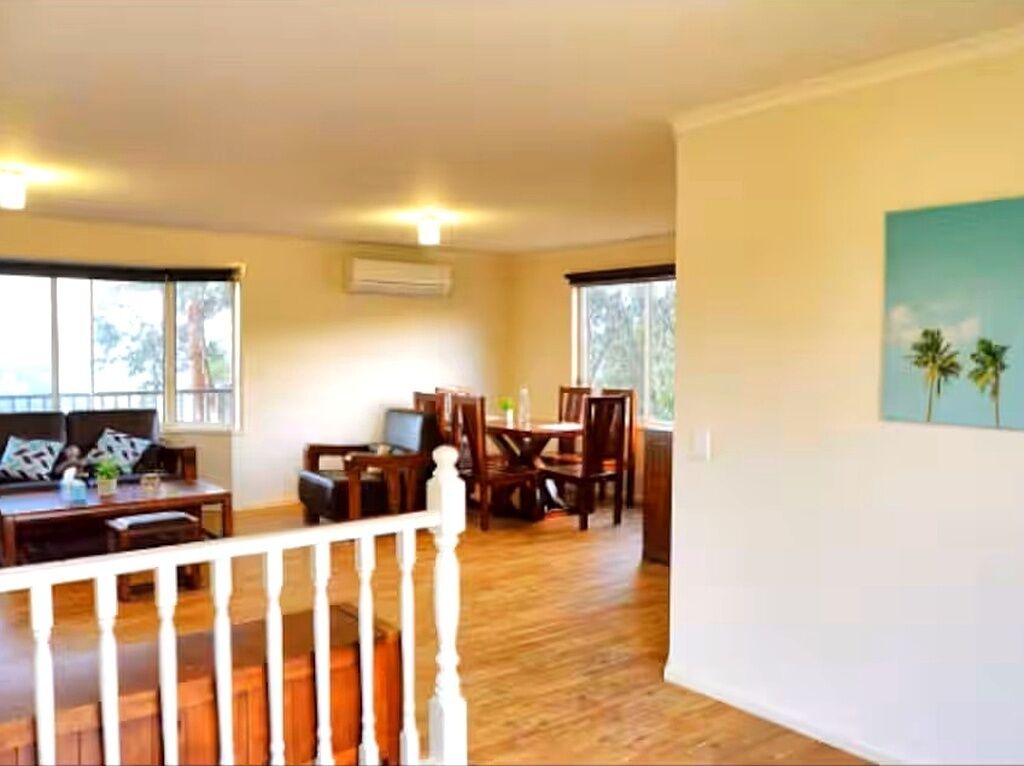 Oak Hill Estate - Main House Plus Cottage - Yarra Glen