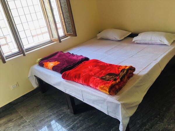 Valley View Goroomgo Hotel Amba Niwas Homestay Uttarkashi - Uttarkashi