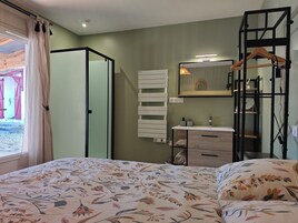 Casa Comfort, vista para o jardim | Cortinas/cortinados opacos, Wi-fi grátis