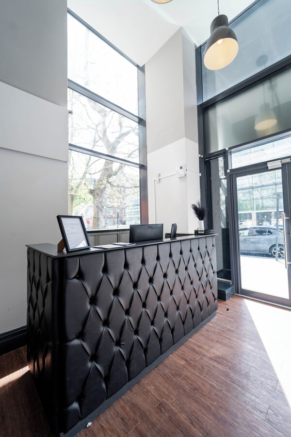 Sevenstay Plus - 60 Old Hall Street - Liverpool, UK