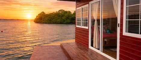 Bungalow Deluxe, vista para o mar | Terraço/pátio interior