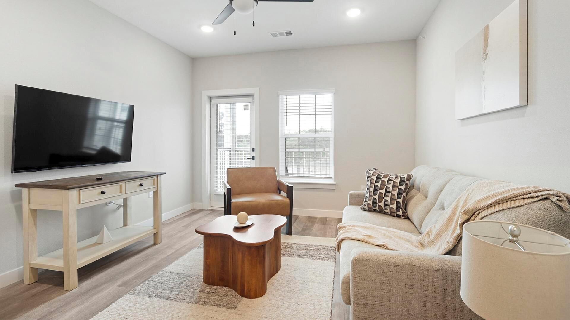 Landing | Beautiful 2bd, Gym - Beaufort, SC