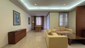 Apartamento, 2 quartos | Sala de estar