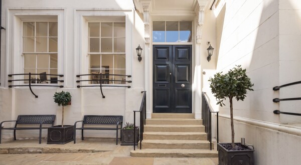 Bank Serviced Apartments Lovelystay - Londres