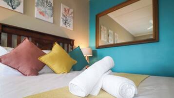Apartamento família, vista para o mar | Roupas de cama premium, Wi-Fi de cortesia, individualmente decorados