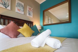 Apartamento família, vista para o mar | Roupas de cama premium, Wi-Fi de cortesia, individualmente decorados