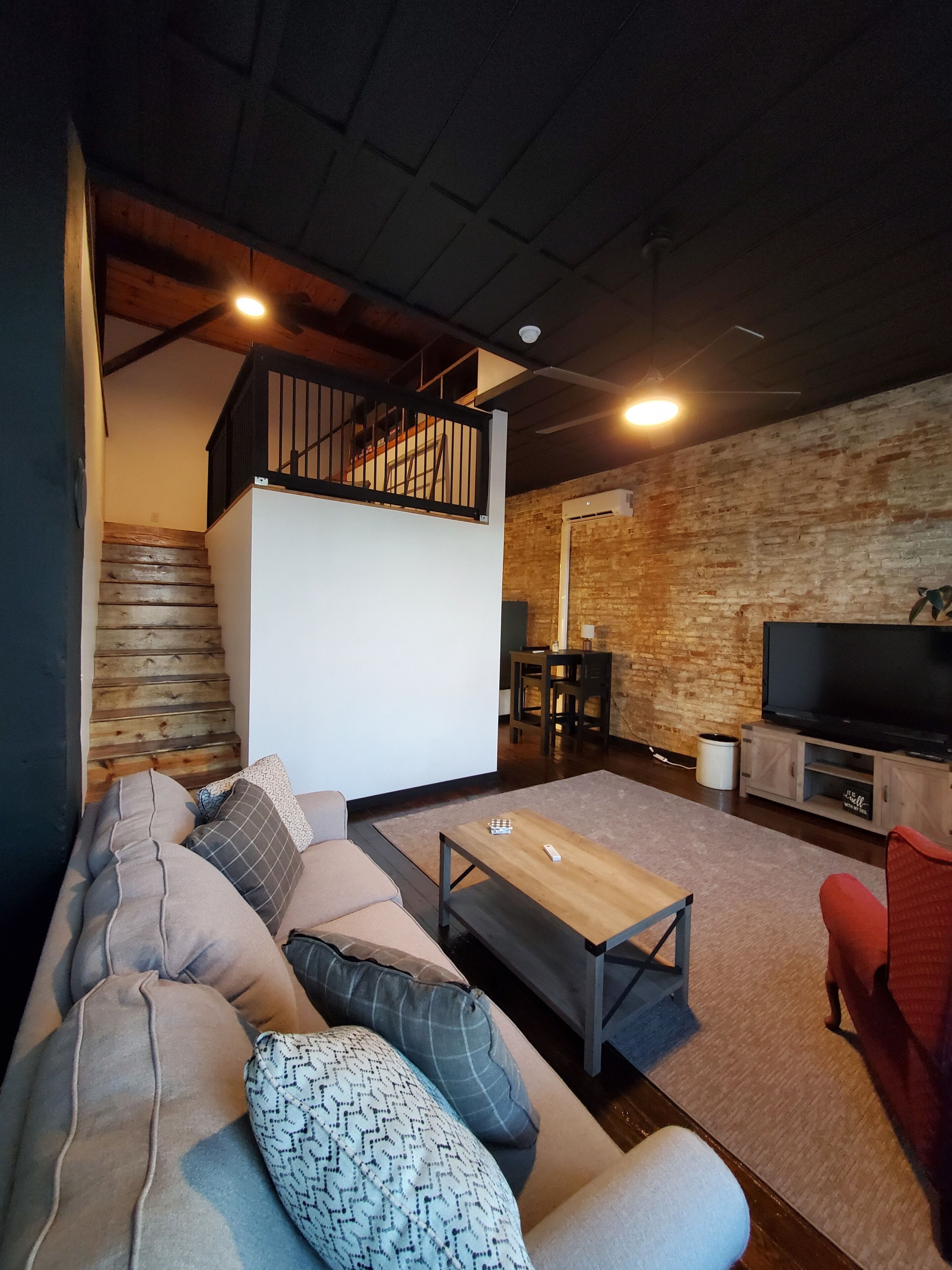 Historic 2-bedroom, Fully Equipped Apartment With Ac & Laundry In Charming Vevay - Ghent, KY