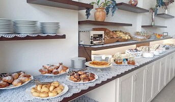 Buffet de pequeno-almoço