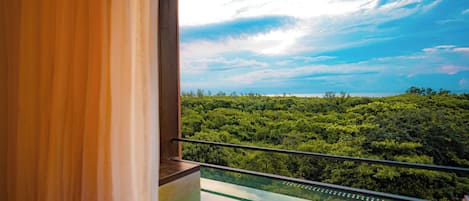 Apartamento premium, sacada, vista para o oceano | Parte interna