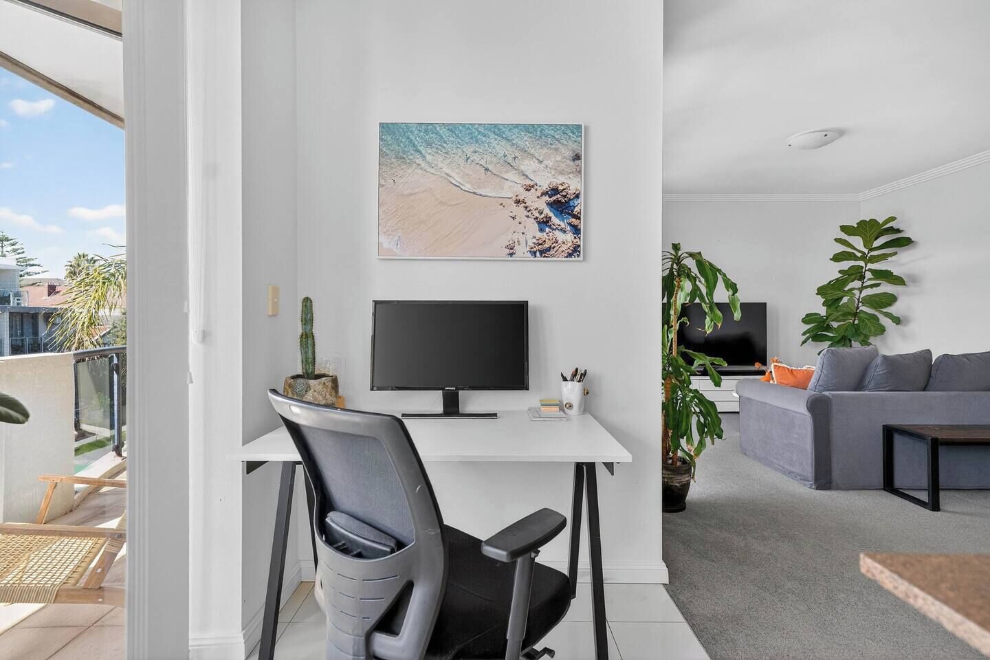 Bondi Life Moments To Beach Cafs And Coastal Walks - Randwick