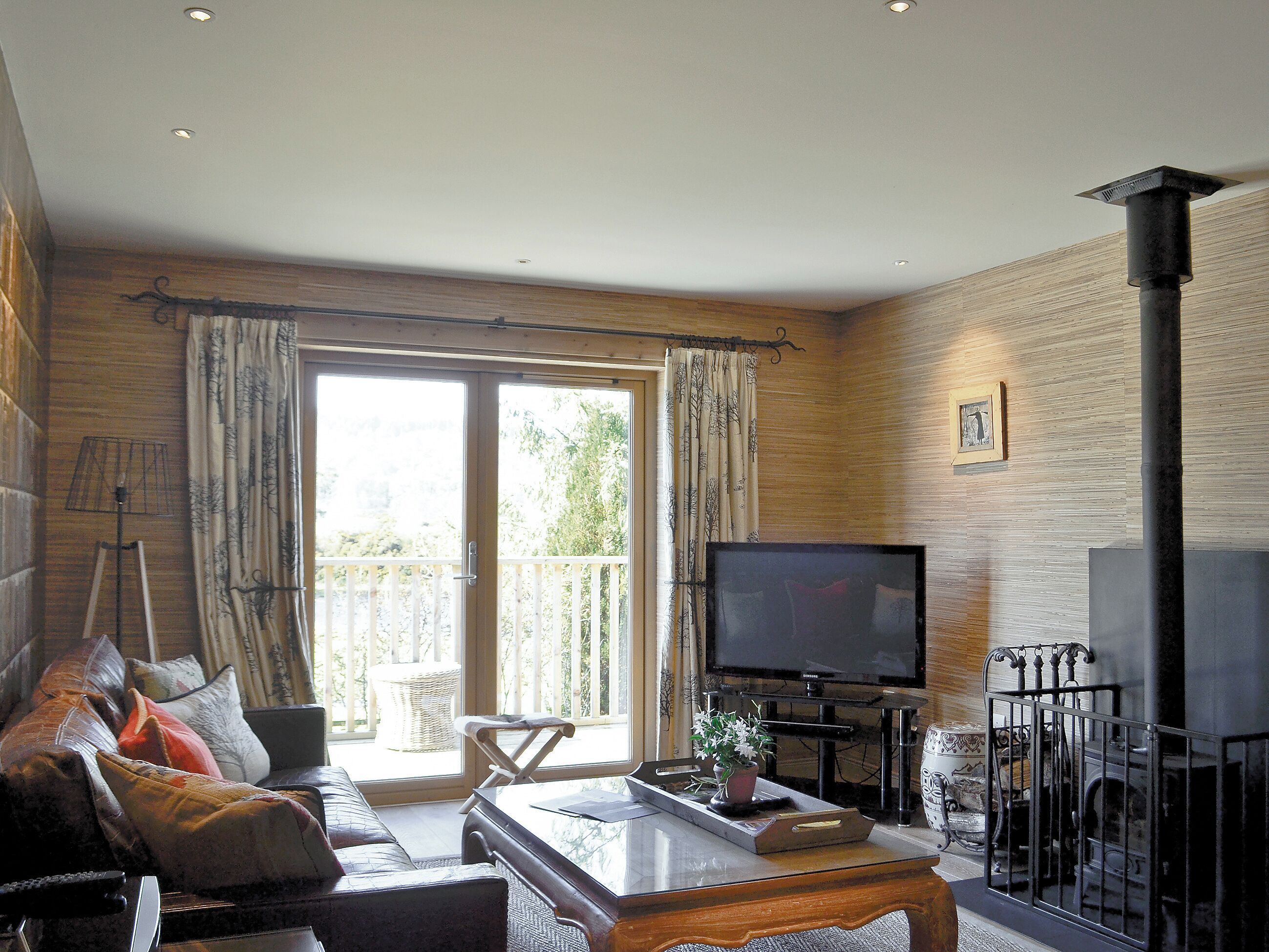 Red Squirrel Cottage - Syyb - Loch Ness